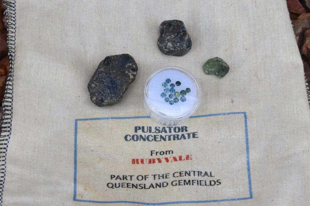 Fossicking around Rubyvale – Have Home Will Travel